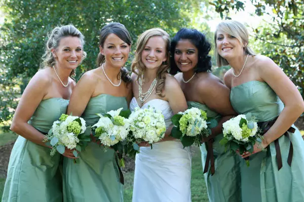 4 Bridesmaids