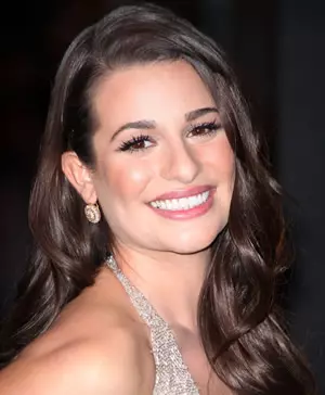 Lea Michele ag taibhiú scannáin Oíche Chinn Bhliana