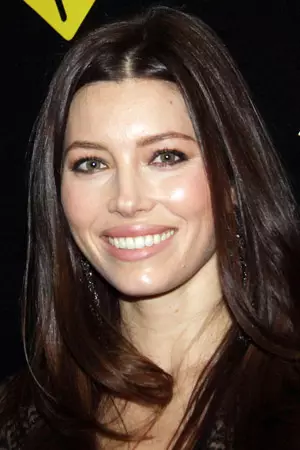 Η Jessica Biel στο περιοδικό W