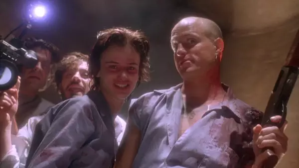 Juliette Lewis ja Woody Harrelson elokuvassa Natural Born Killers