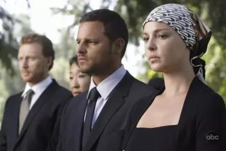 Tá cúis ag Katherine Heigl a bheith brónach faoi Grey's Anatomy in 2009