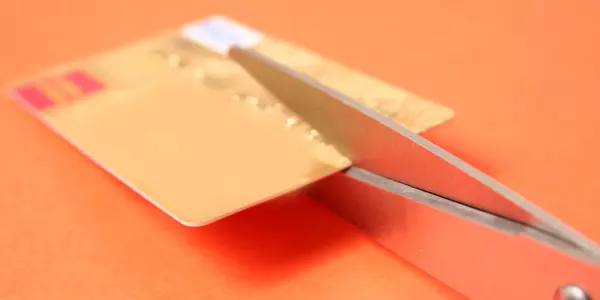 Krediitkaardi lõikamine