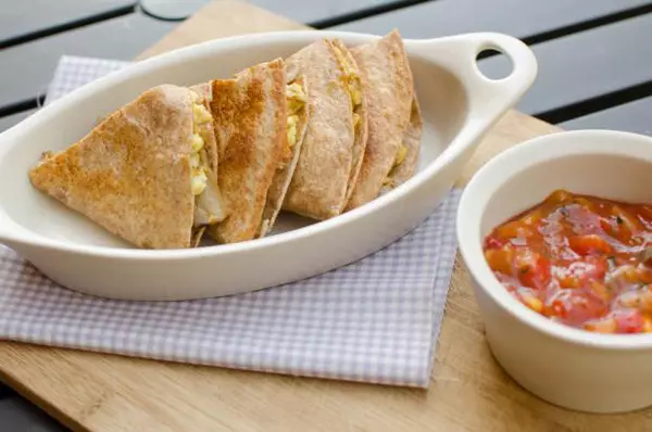 උදෑසන ආහාරය quesadillas