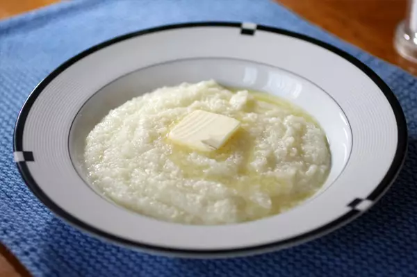 Sarymsak bilen grits