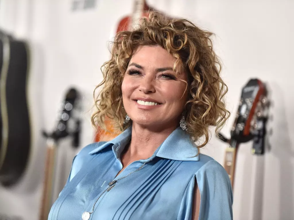 Shania Twain Nganggo Bahan Dapur Anu Ngareureuwas pikeun Kabiasaan Kulit & Perawatan Rambutna